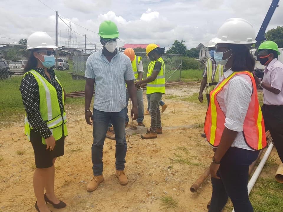 Min. Rodrigues visits Lust-en-Rust – DPI Guyana